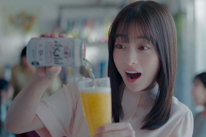 與橋本環奈一齊飲醉 代言新產品Asahi Dry Crystal只有3.5%酒精 - 娛樂台 - 香港高登討論區