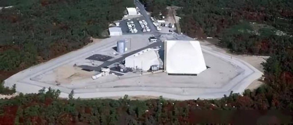 解放軍賀年片首曝光新型雷達 料探測距離達數千公里 - 時事台 - 香港高登討論區