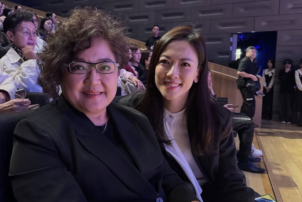 48歲江芷妮同場47歲姚嘉妮 凍齡功力達教科書級別 - 娛樂台 - 香港高登討論區