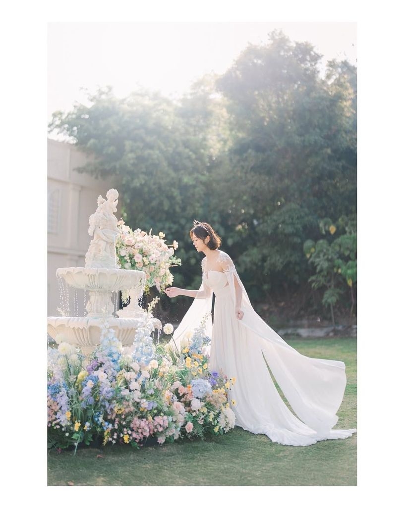 [A0]游嘉欣IG晒開衩婚紗「婚照」大Show白滑長腿 網民均送上祝福 - 娛樂台 - 香港高登討論區